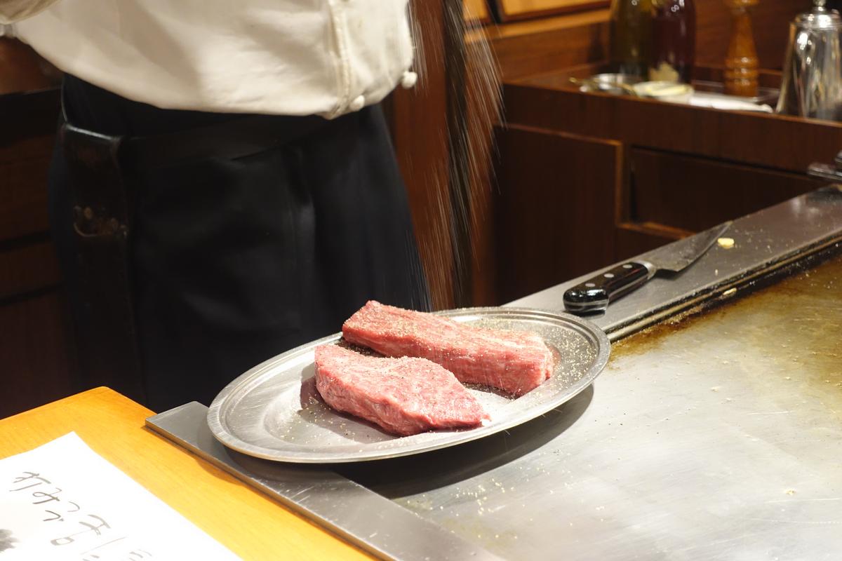 How to Eat Kobe Beef for $50 & Cherry Blossoms at Kobe Zoo - TopMiles